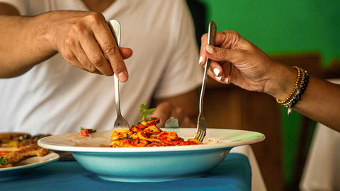 Restaurant Eating: Practical Tips for Healthy Choices Over Processed F